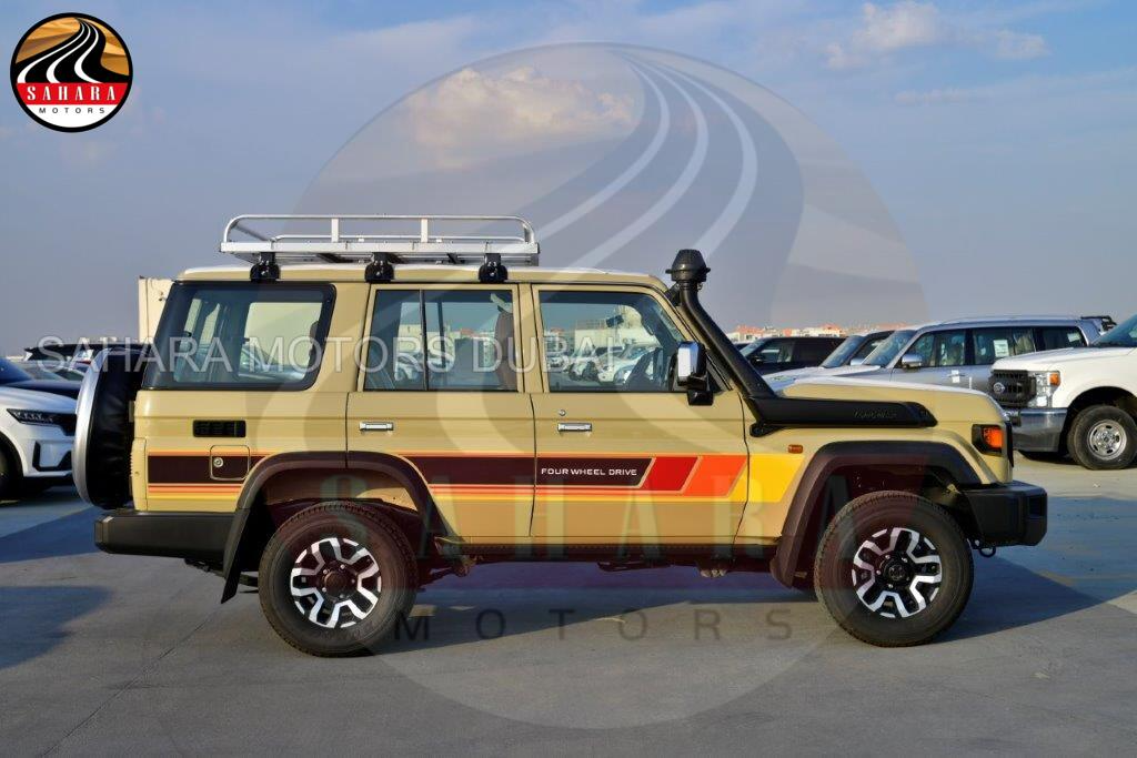 Toyota Land Cruiser 76 Hardtop | Sahara Motors Dubai