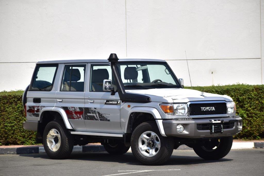 Toyota Land Cruiser 76 | LC76 | Sahara Motors Dubai